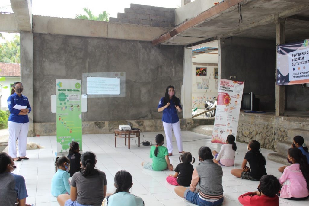 Politeknik Kesehatan Denpasar » PENGABMAS JKP DI PANTI ASUHAN DHARMA ...